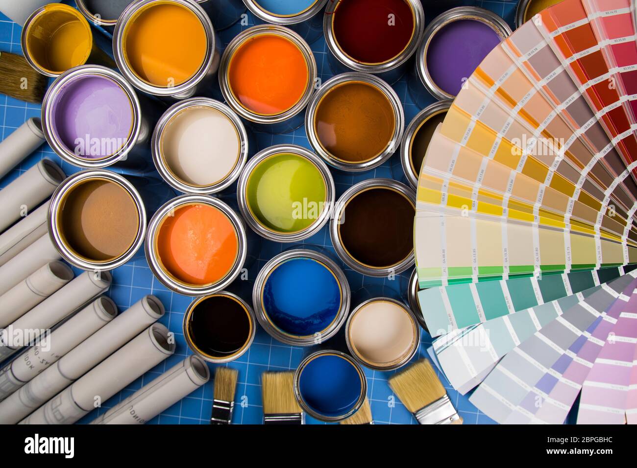 Metal cans with color paint Stock Photo - Alamy