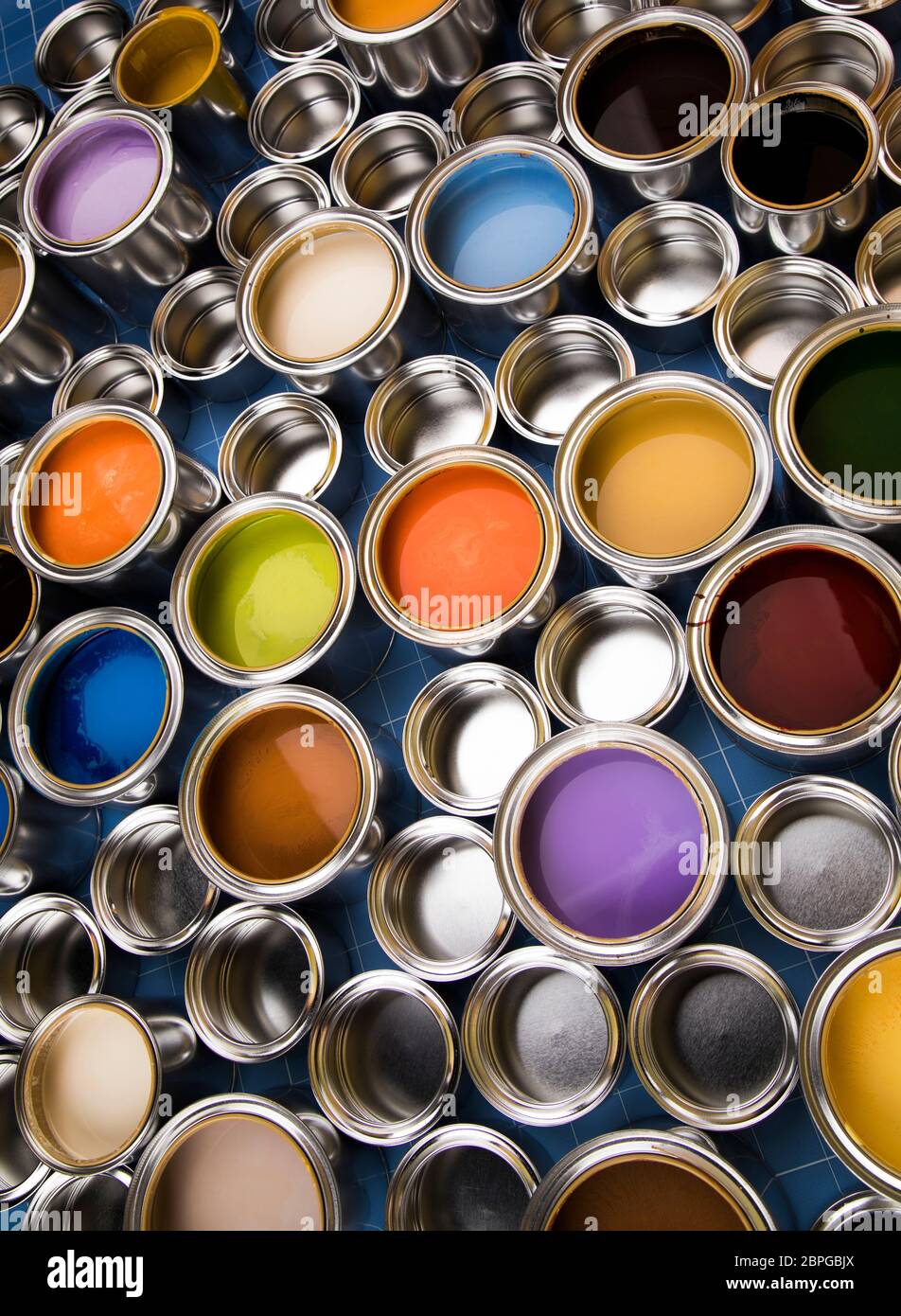 Metal cans with color paint Stock Photo - Alamy