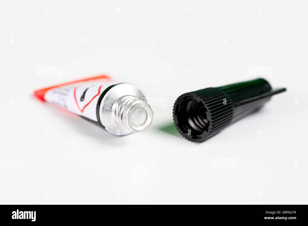 Generic heavy-duty "super glue" adhesive Stock Photo - Alamy