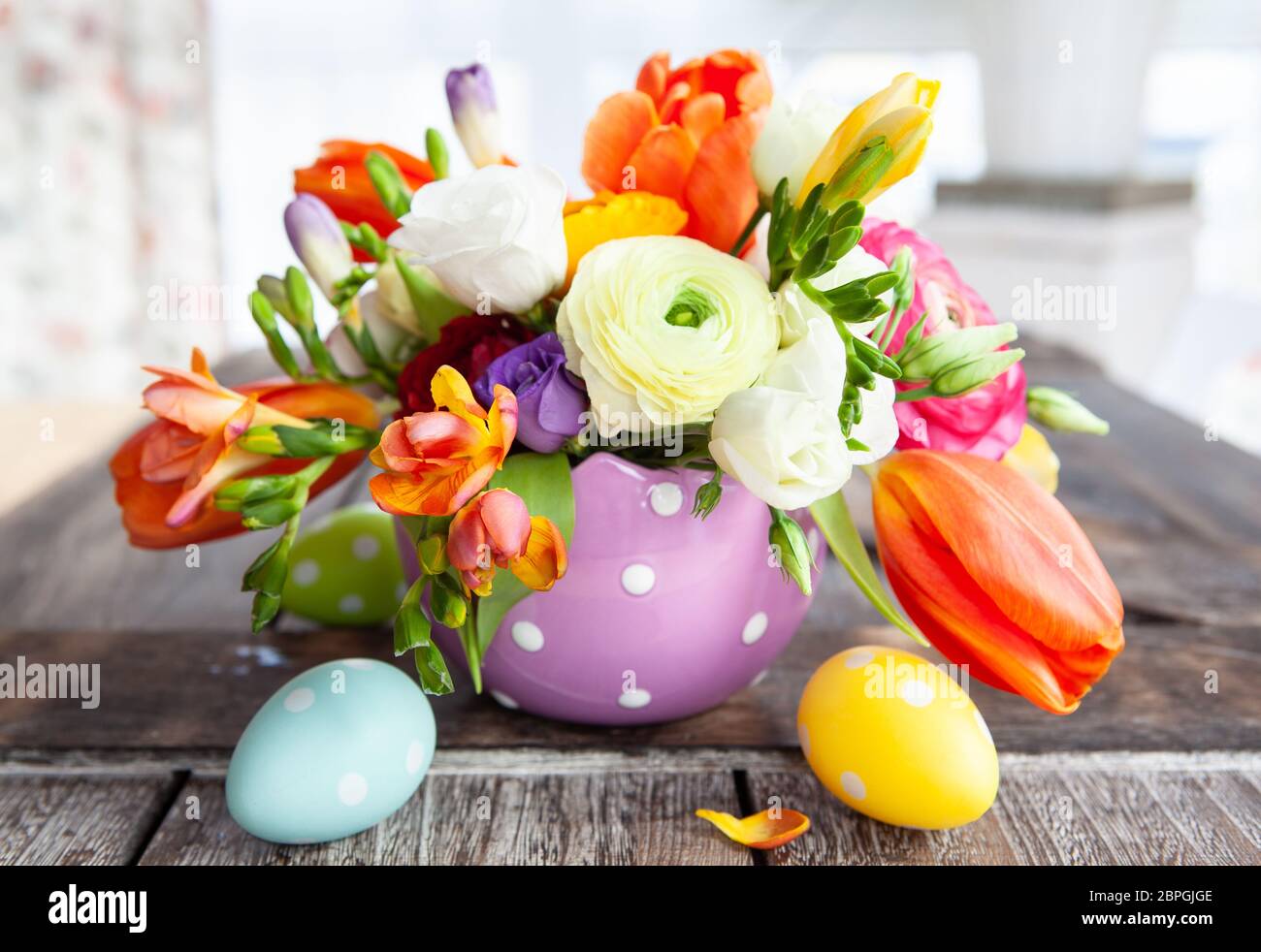 Little bouquet made from bright cheerful spring flowers Stock Photo - Alamy