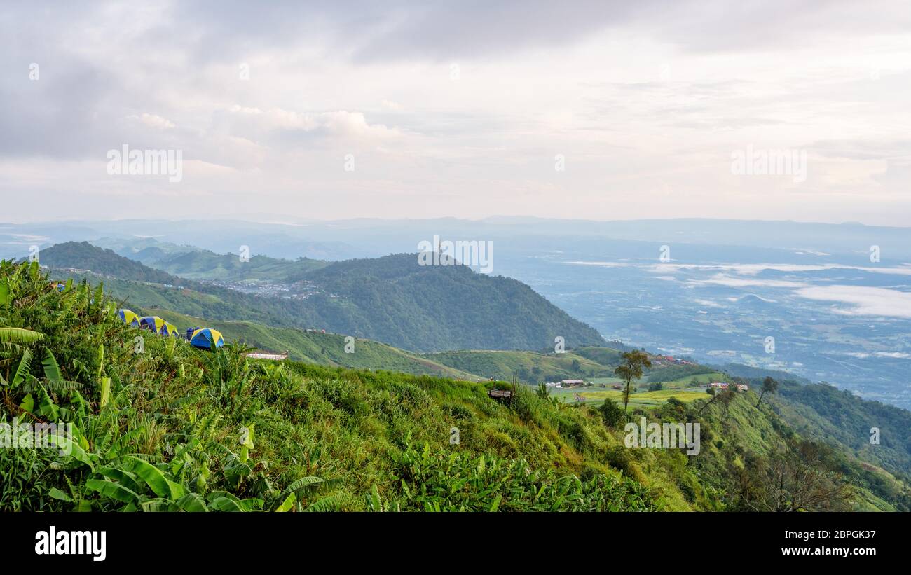 Hilltop viewpoint hi-res stock photography and images - Alamy