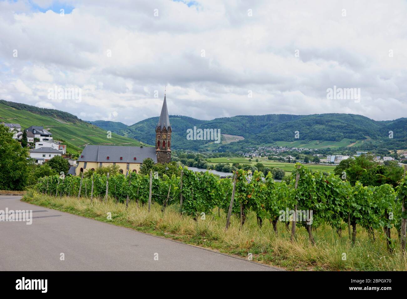 Church of Lieser overlooking Moselle river in Germany Stock Photo - Alamy