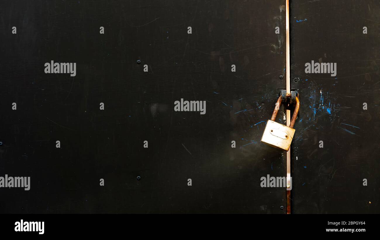 Door securely locked hi-res stock photography and images - Alamy