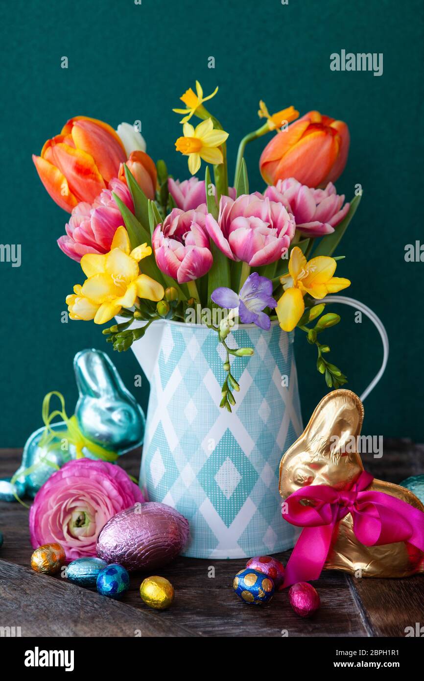 Cheerful easter hi-res stock photography and images - Alamy