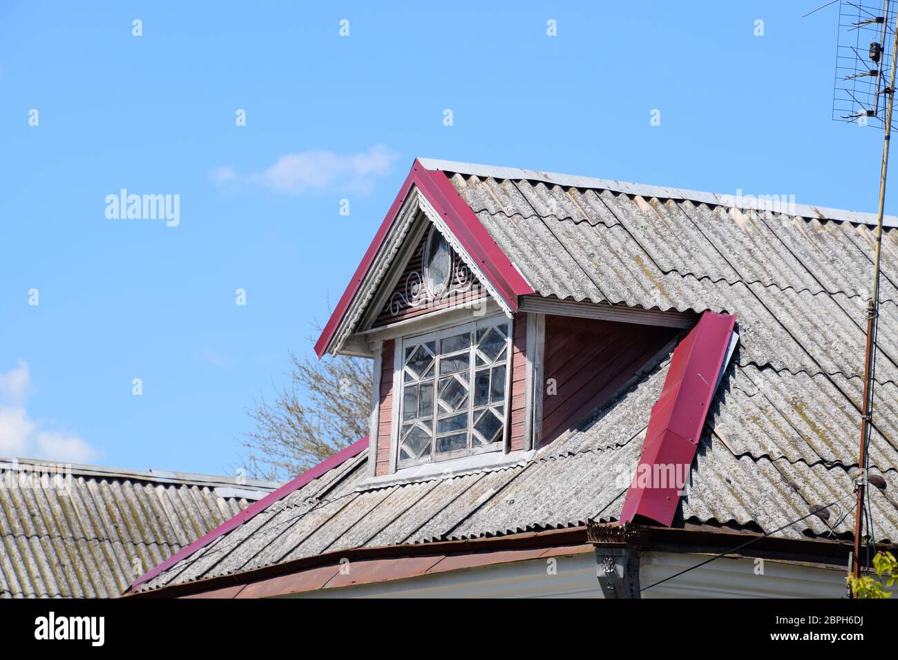 Slate canopy hi-res stock photography and images - Alamy