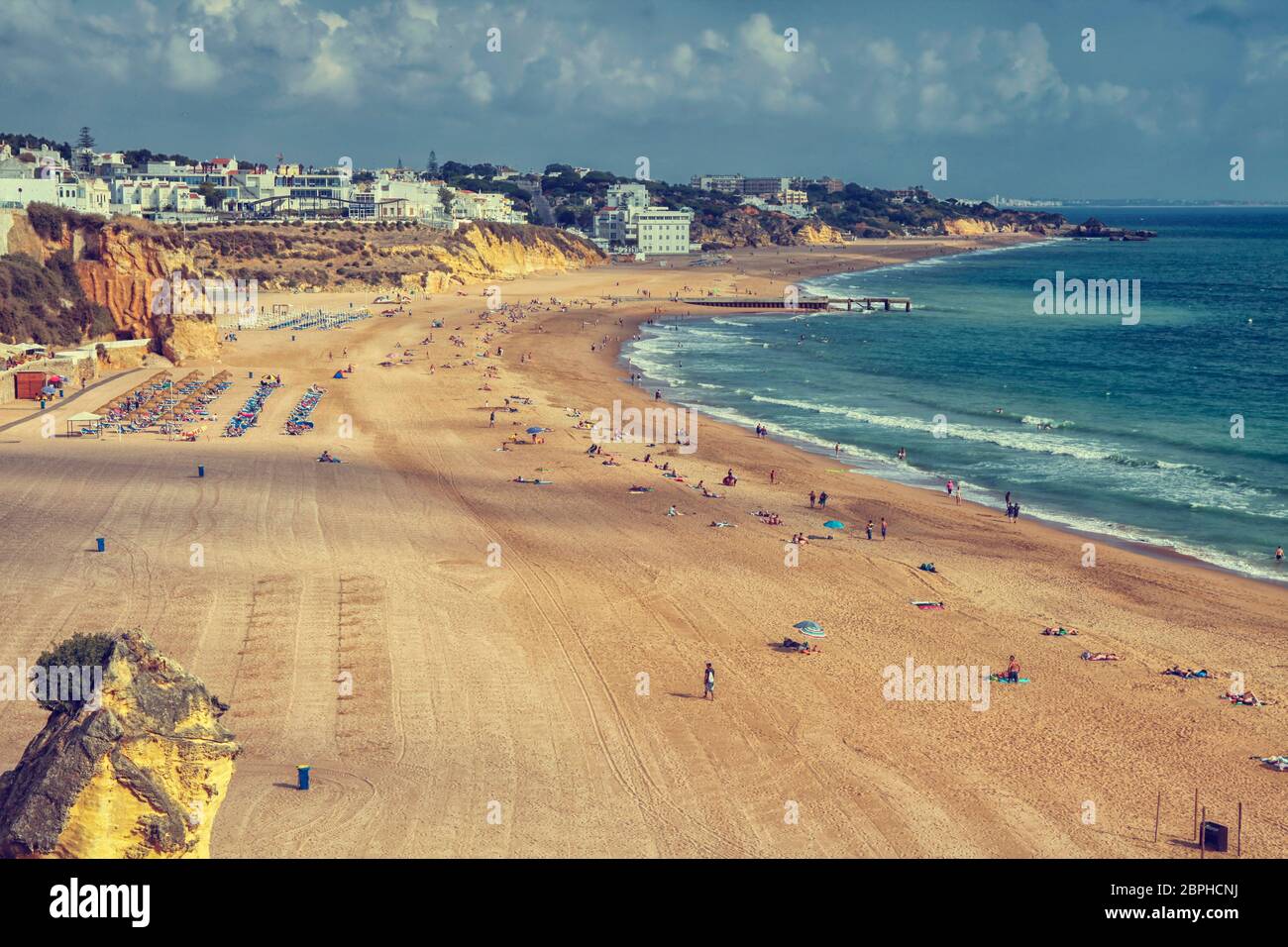Beautiful beach albufeira algarve hi-res stock photography and images - Alamy