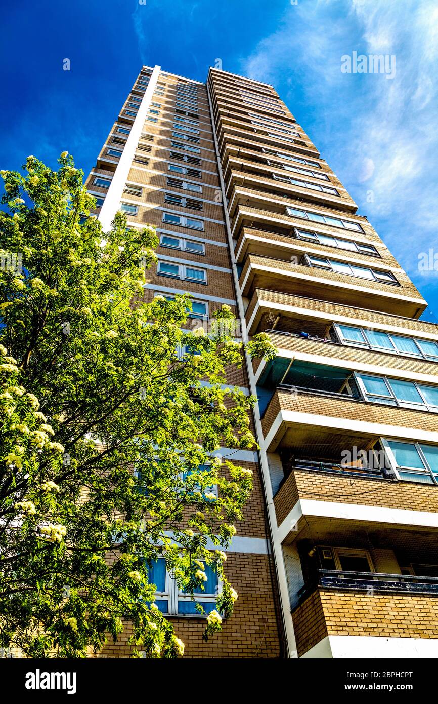 Tower hamlets council estate hi-res stock photography and images - Alamy