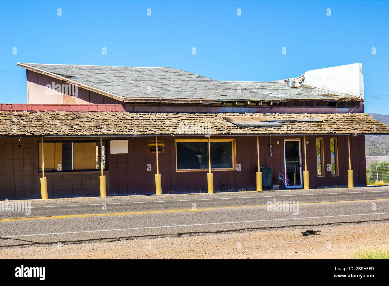 Old Roadside Office Building In Need Of Repair Stock Photo - Alamy