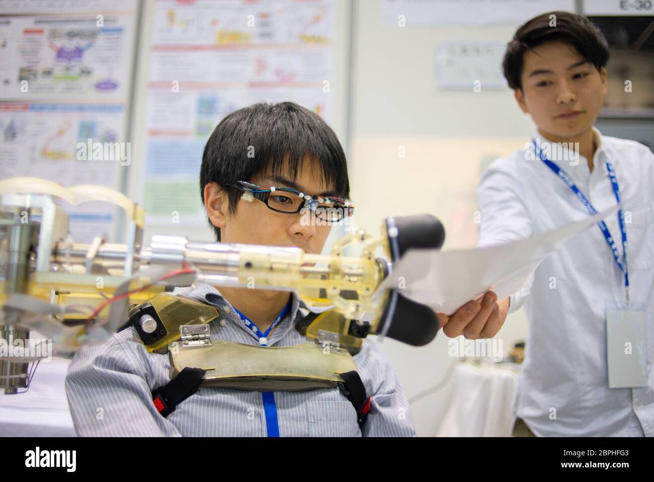 Robot assistance system hi-res stock photography and images - Alamy