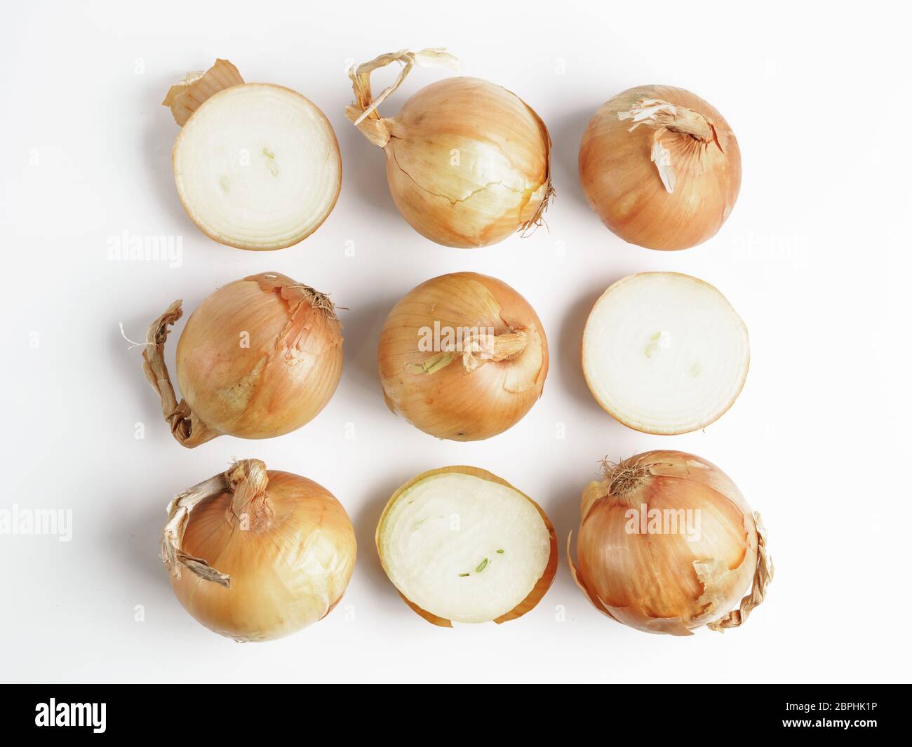 Onion seamless pattern isolated on white with clipping path. Top view ...