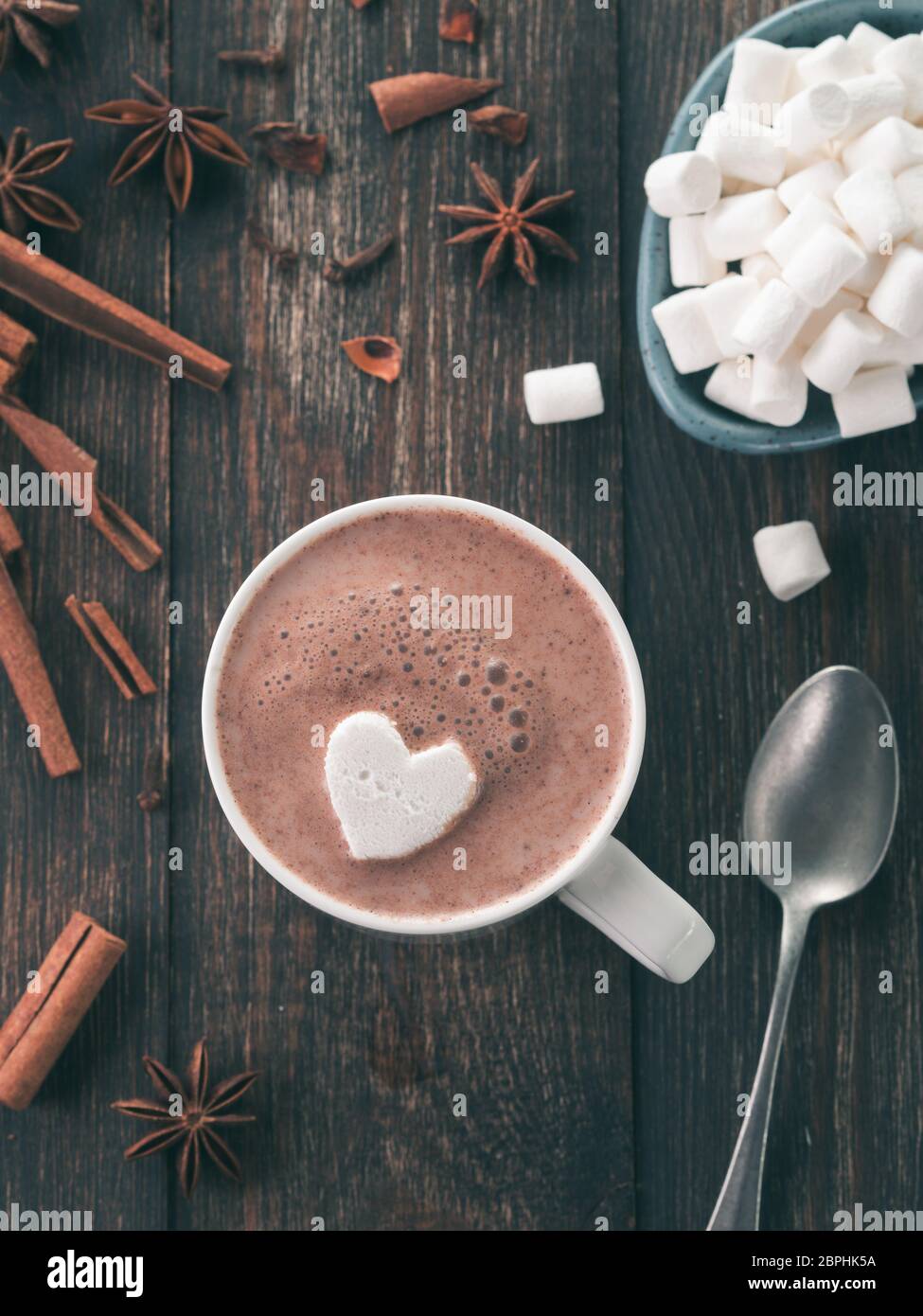 Hot chocolate with marsmallow in heart shape. St. Valentine Day concept ...