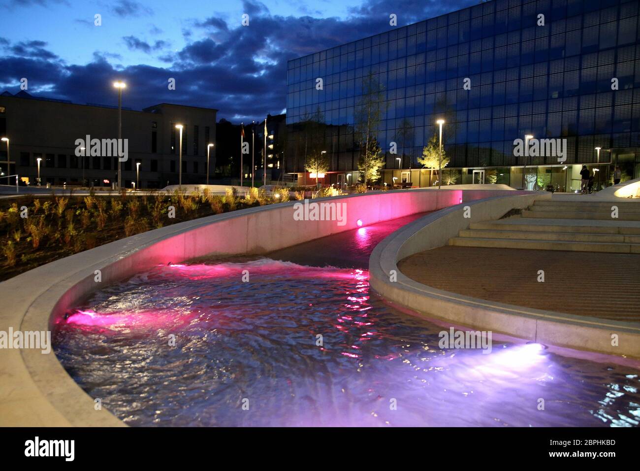 Unity square hi-res stock photography and images - Alamy
