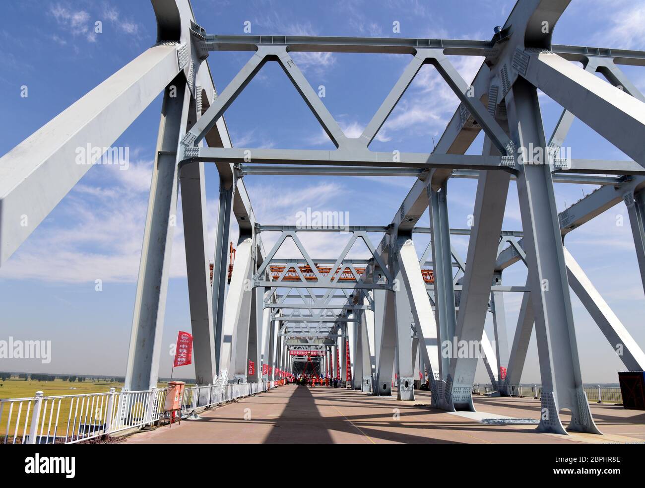 Four track railway hi-res stock photography and images - Alamy