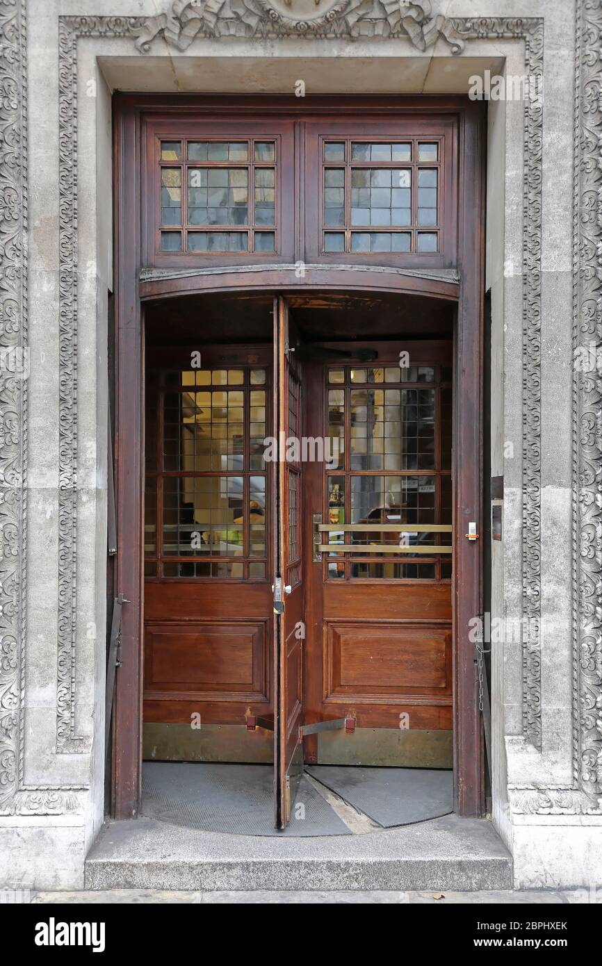 Wooden Revolving Door at Old Bank Building Stock Photo - Alamy