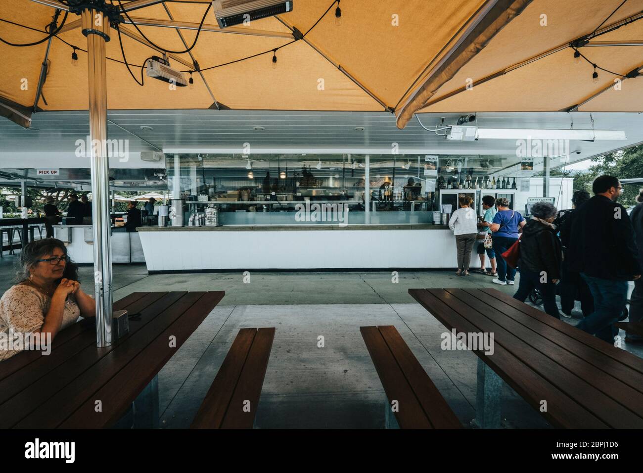 Gott's Roadside. Member of an area fast-food chain with indoor-outdoor ...