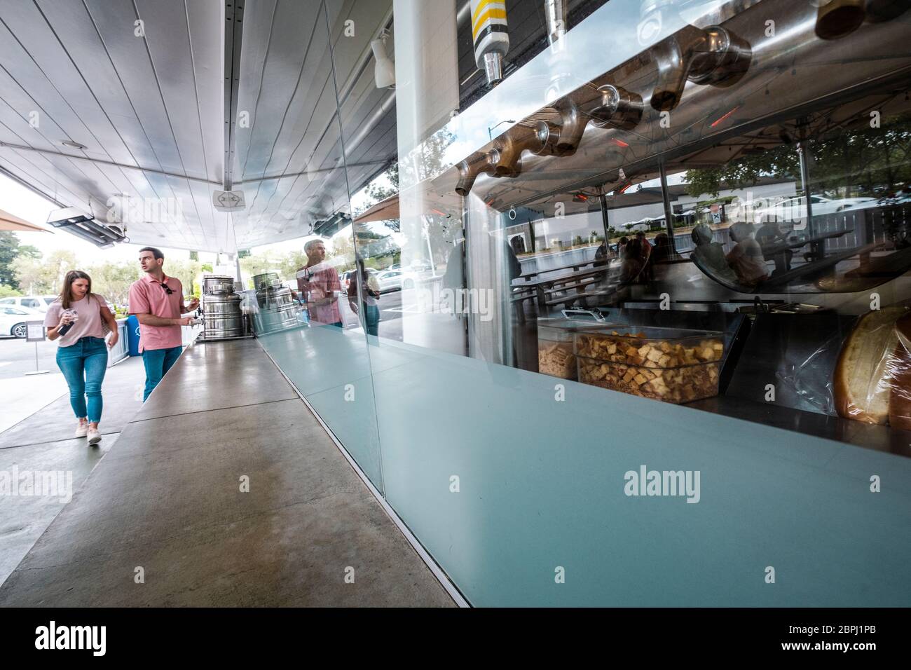 Gott's Roadside. Member of an area fast-food chain with indoor-outdoor ...