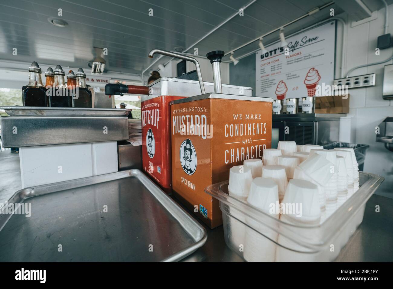 Gott's Roadside. Member of an area fast-food chain with indoor-outdoor ...