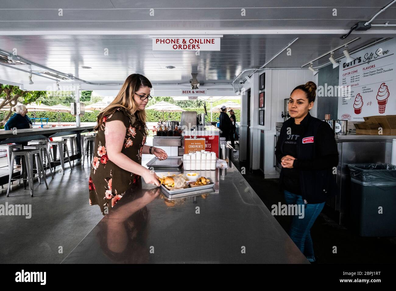 Gott's Roadside. Member of an area fast-food chain with indoor-outdoor ...