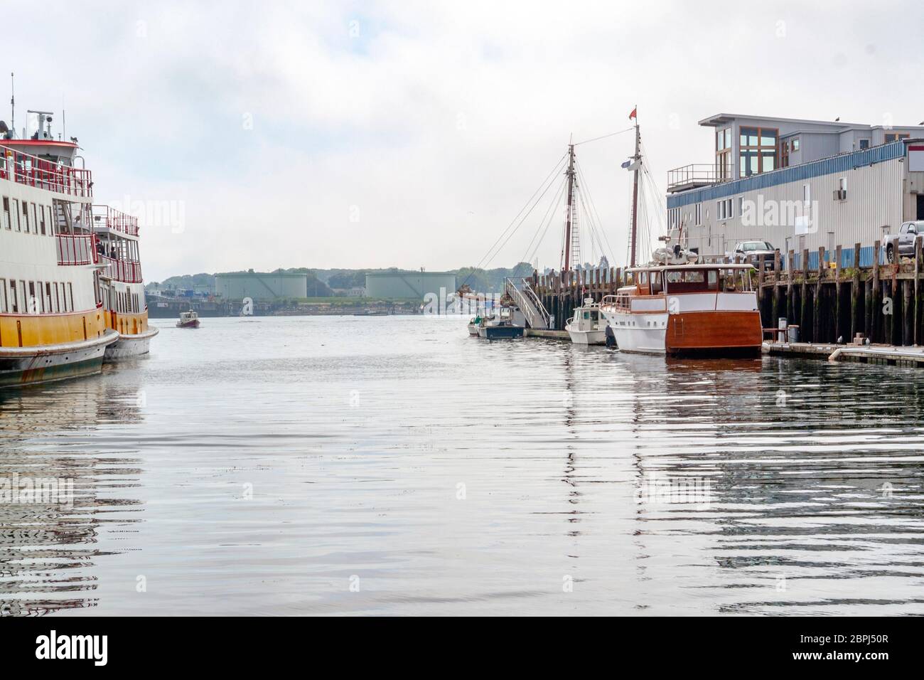 Seaport new harbor maine hi-res stock photography and images - Alamy
