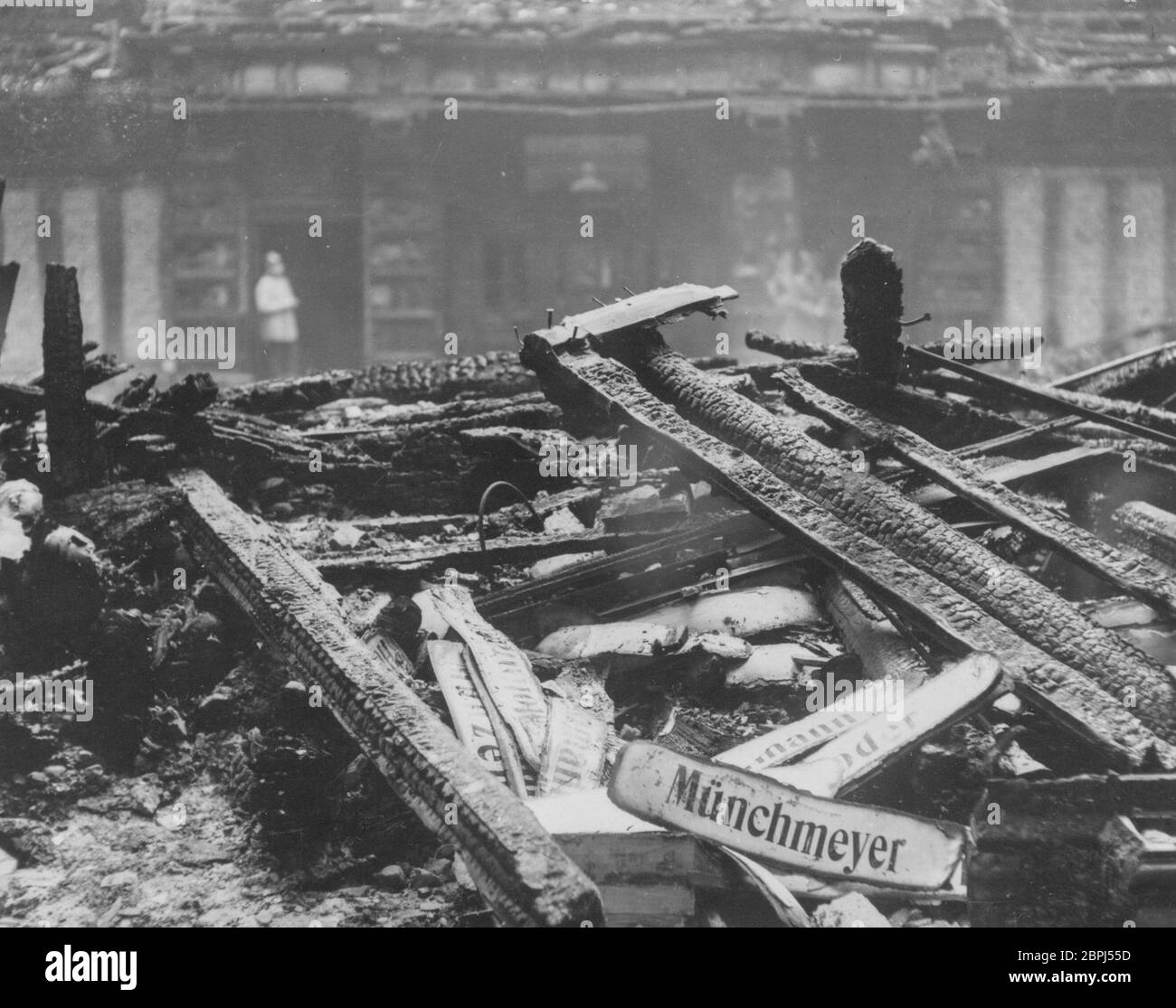Nazi photographer Black and White Stock Photos & Images - Alamy