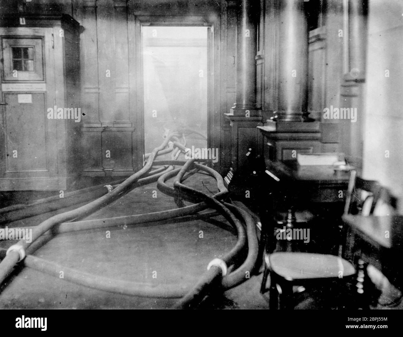 Reichstag fire - fire brigade doing the fire-fighting work Heinrich ...