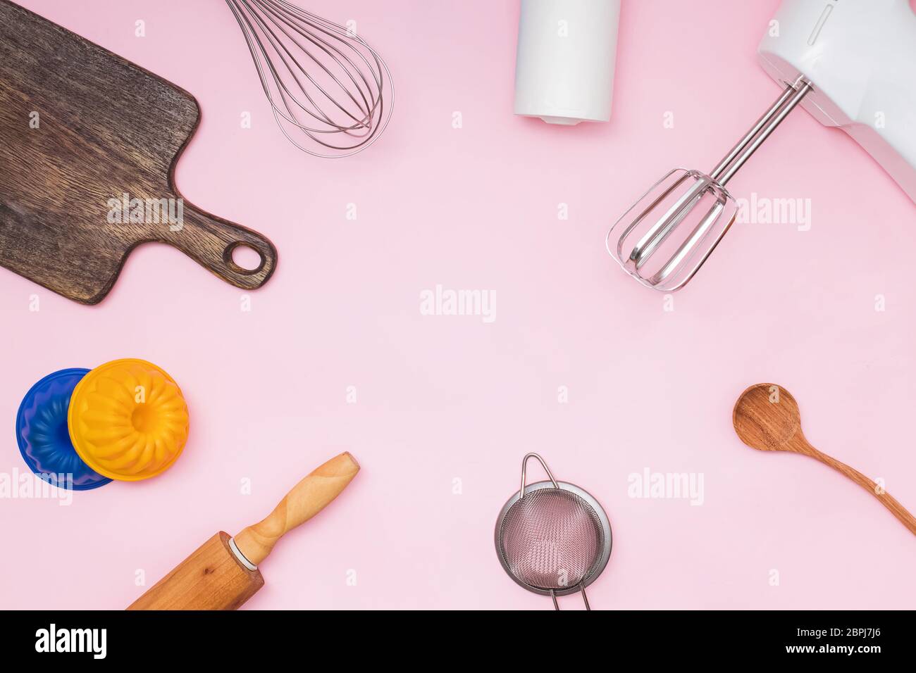 Frame background kitchen utensils hi-res stock photography and images ...