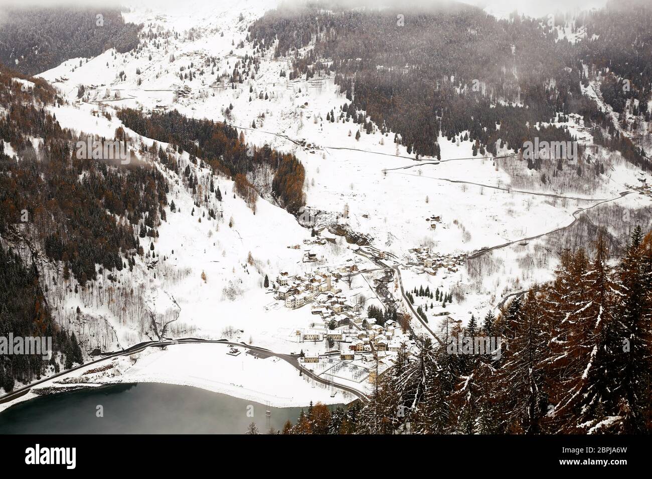 Madesimo covered in snow from top view. Italy Stock Photo - Alamy