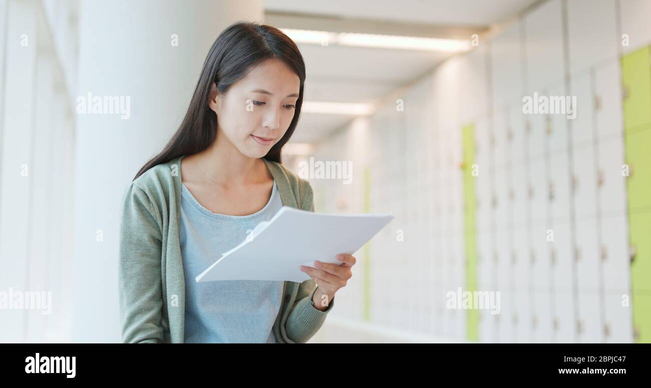 Chinese girl reading letter hi-res stock photography and images - Alamy