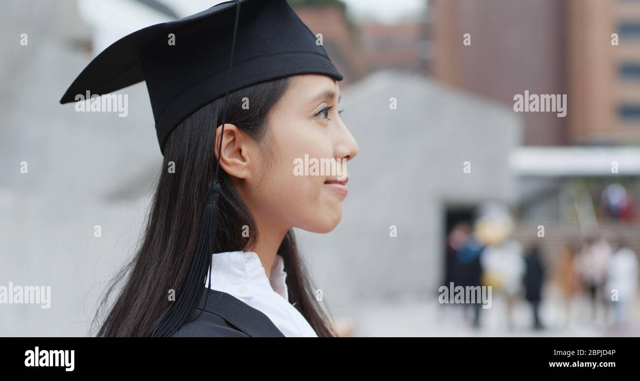 Young asian woman graduation in university campus Stock Photo - Alamy