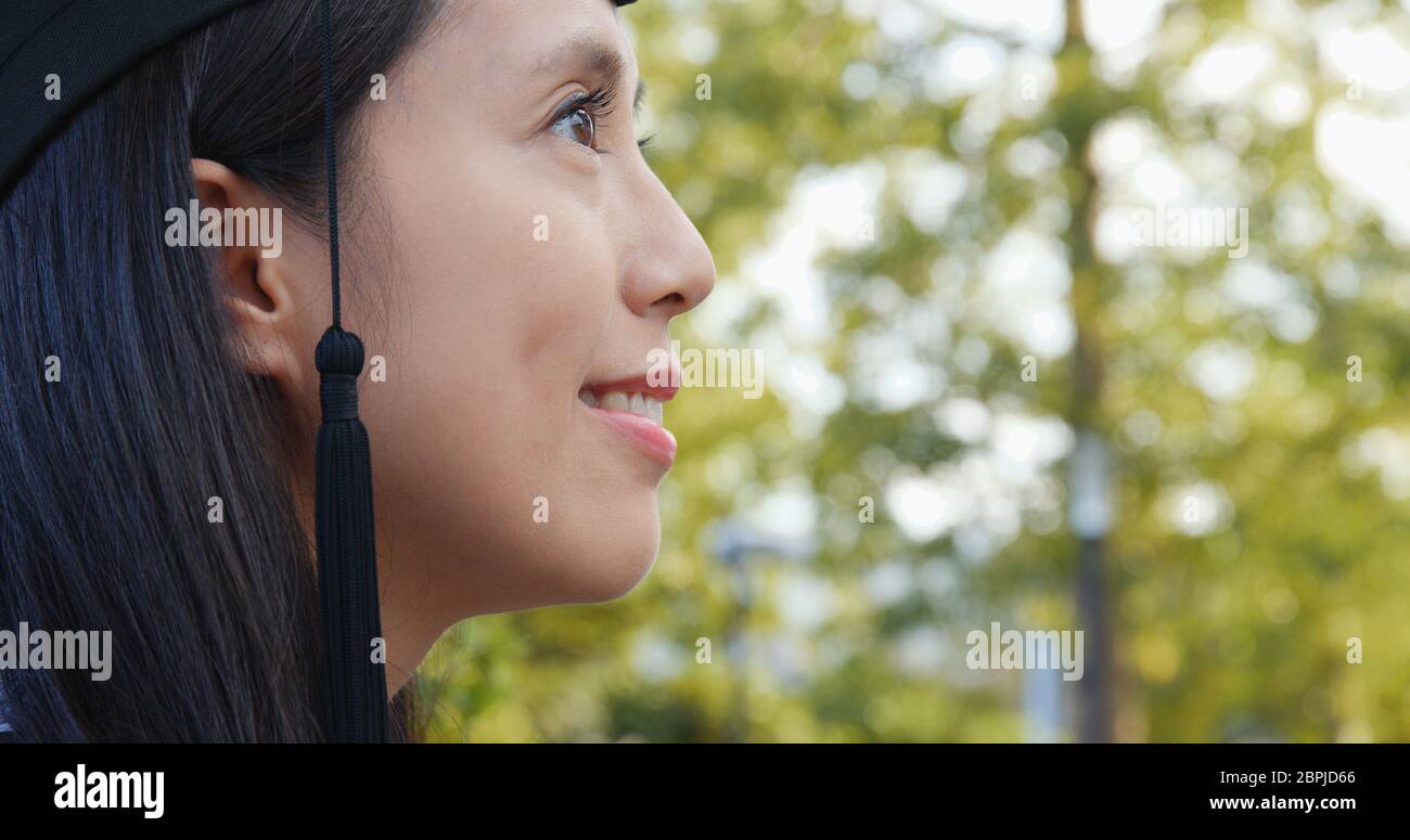 Korean graduation ceremony hi-res stock photography and images - Alamy