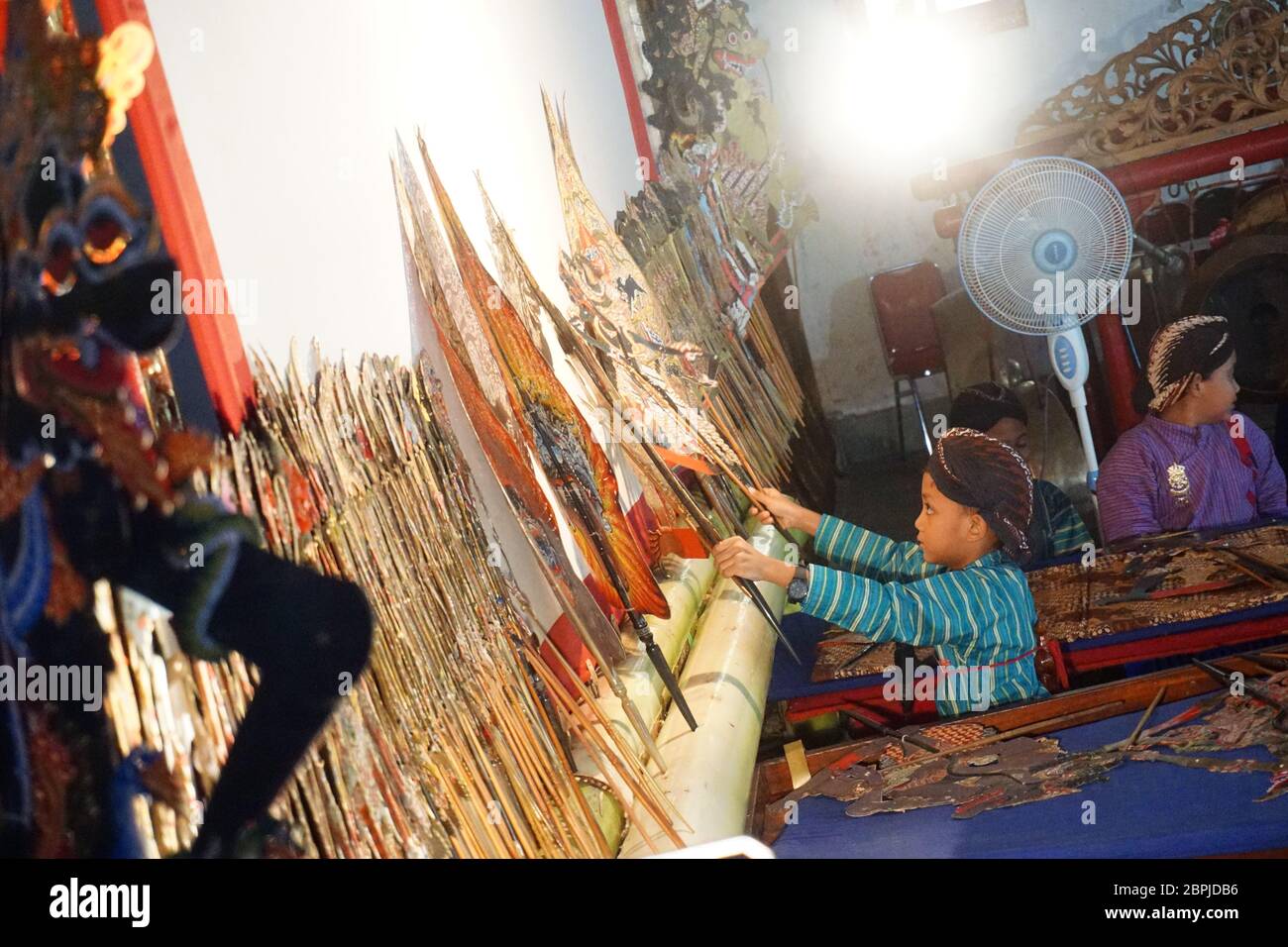 A child plays a puppet Stock Photo - Alamy