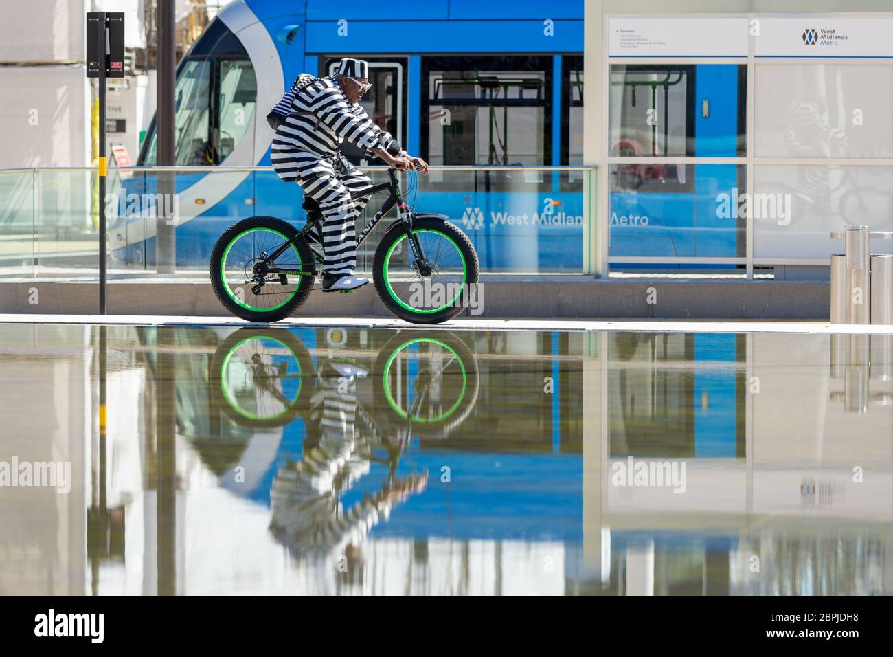 Cyclist quirky hi-res stock photography and images - Alamy