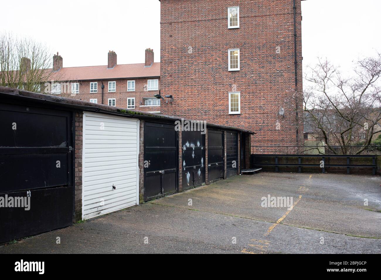 Lock up garages hi-res stock photography and images - Alamy
