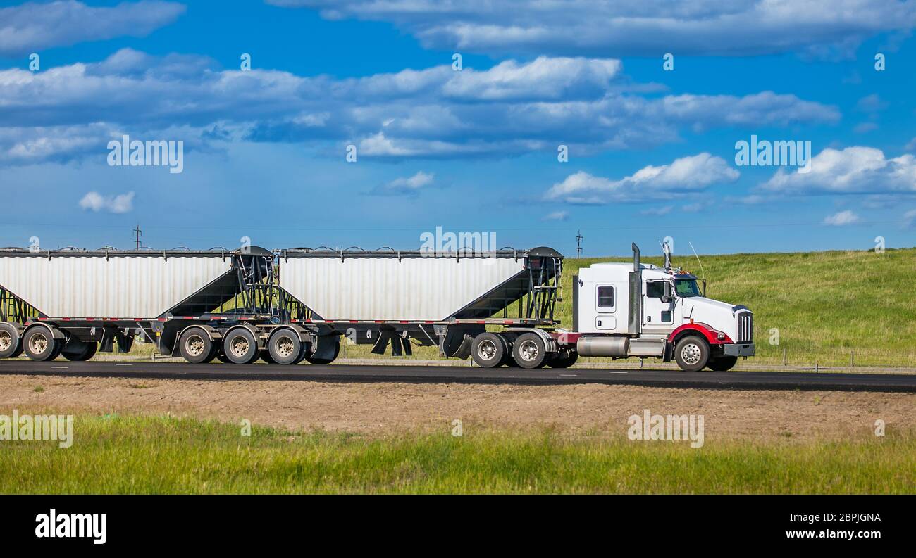 Edmonton alberta transport hi-res stock photography and images - Alamy