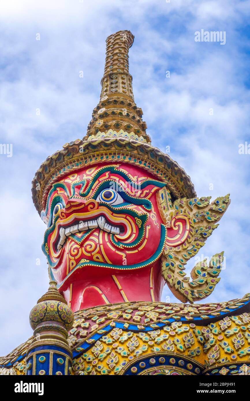 Yaksha statue in Grand Palace complex, Bangkok, Thailand Stock Photo ...