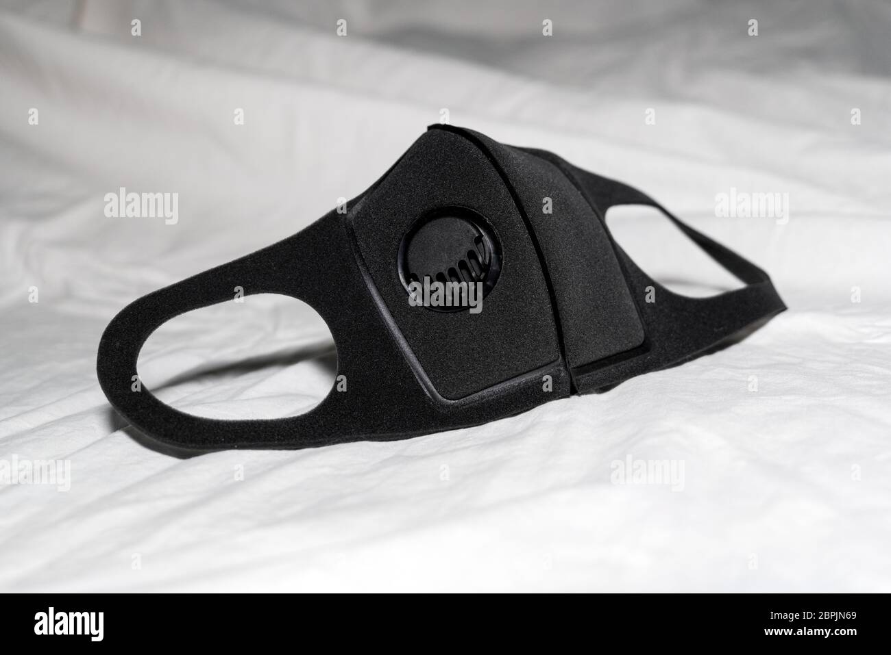 Air purifying respirator mask hi-res stock photography and images - Alamy