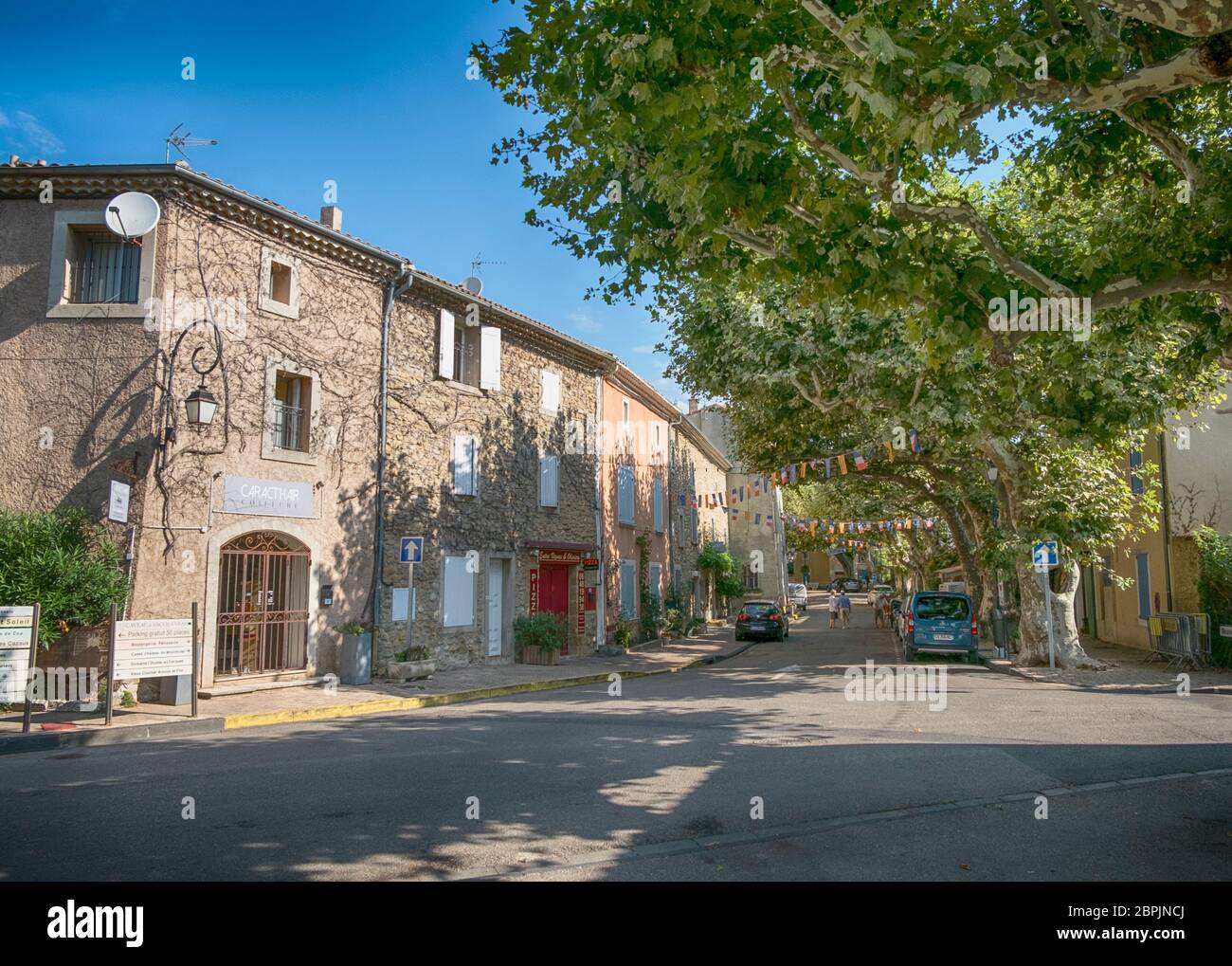 Plane trees provence hi-res stock photography and images - Alamy
