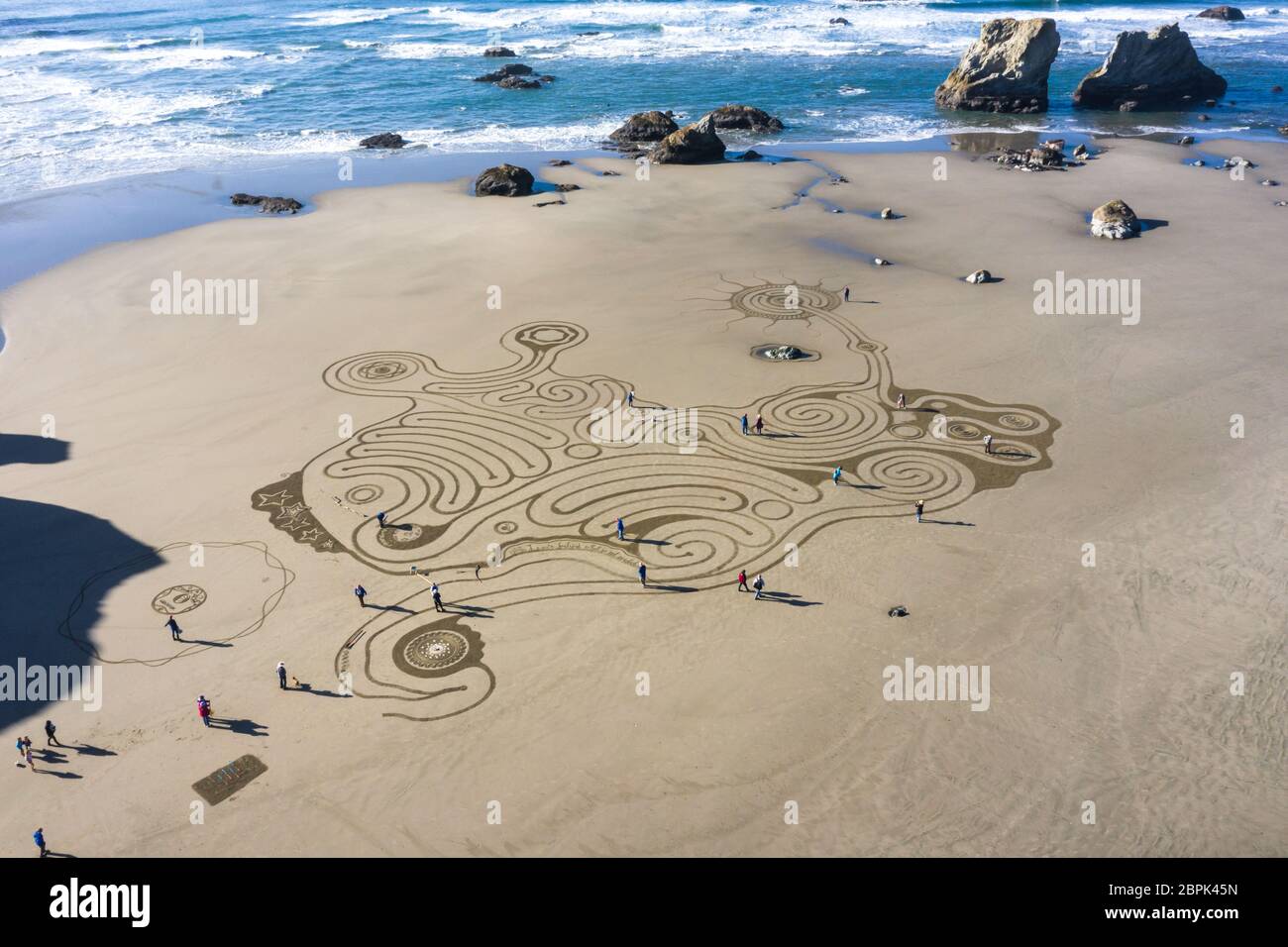 Bandon by the Sea, Oregon / USA - February 20 2020: The team of Circles ...