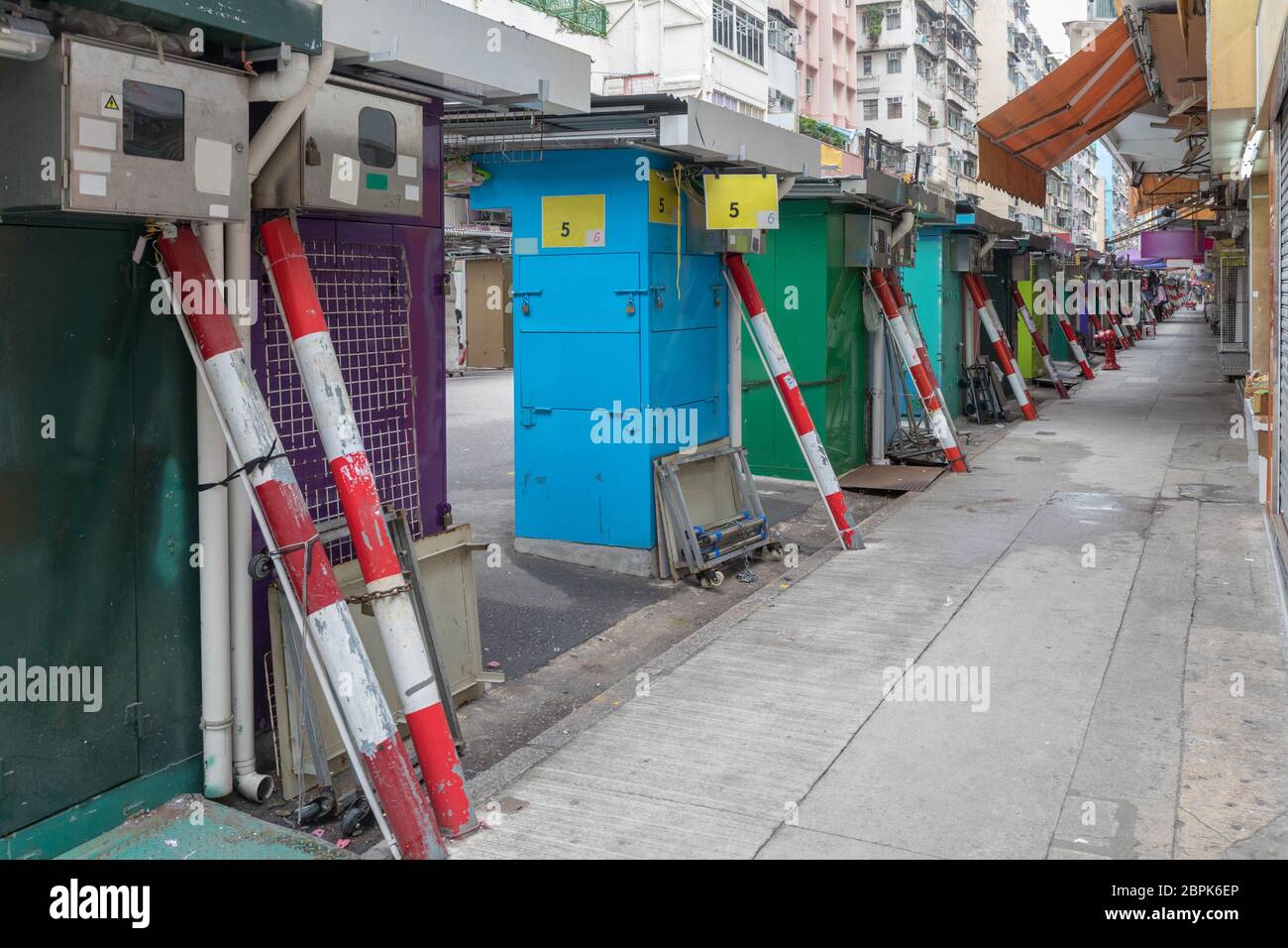 Closed Small Kiosk Booths in Row at Street Market Stock Photo - Alamy