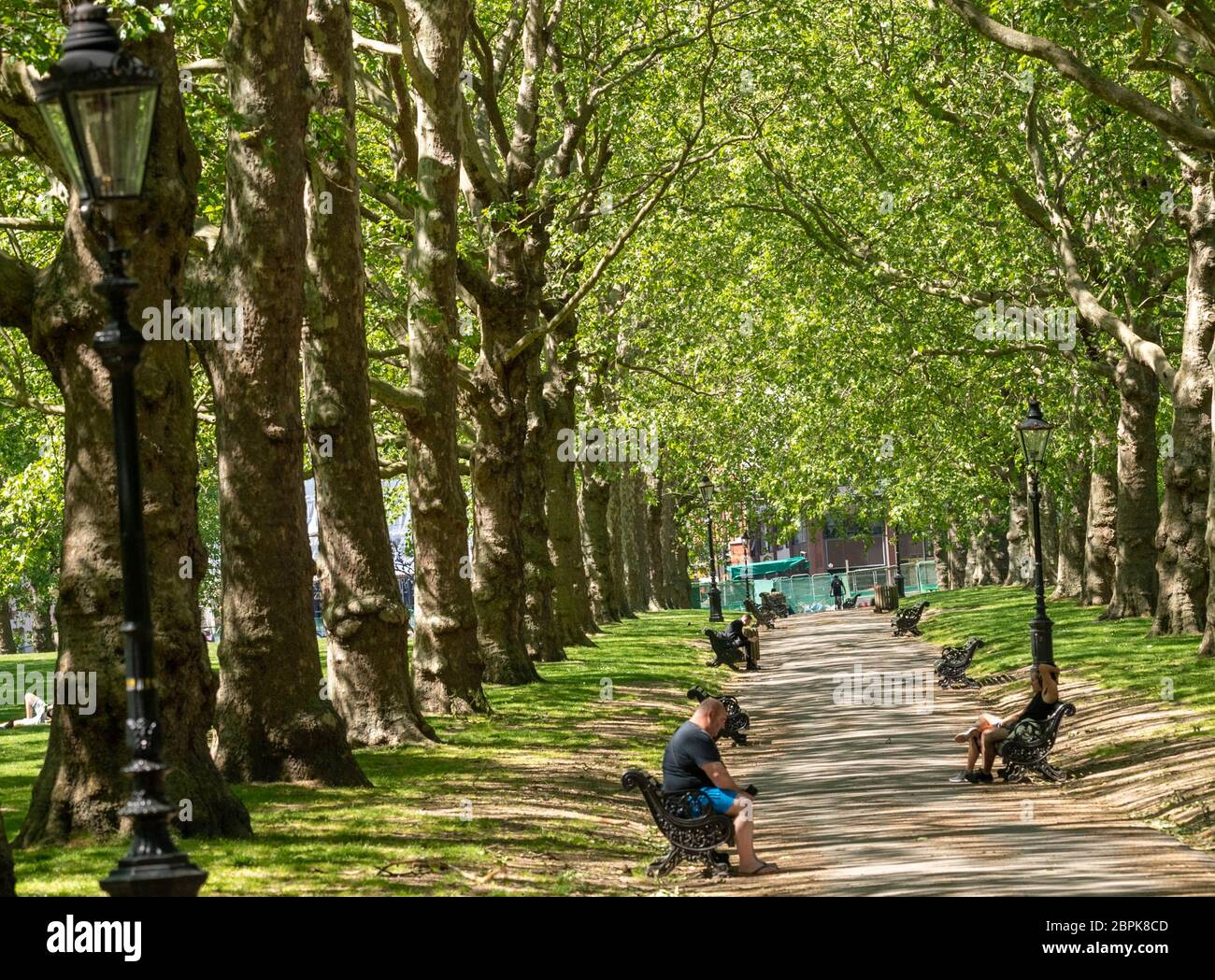 Parks in spring hi-res stock photography and images - Alamy
