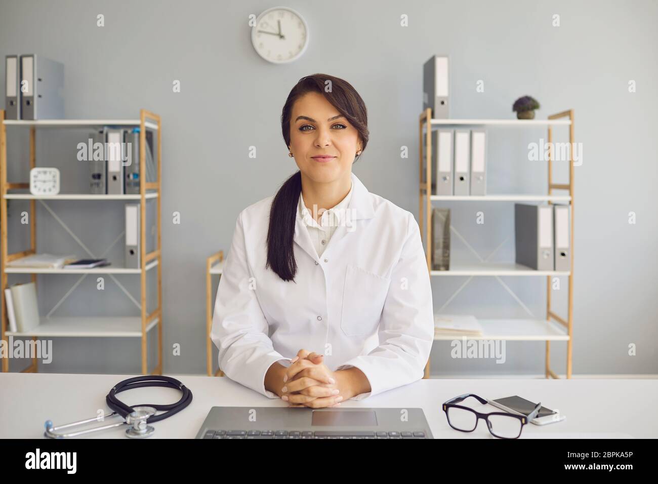 Doctor office background hi-res stock photography and images - Alamy