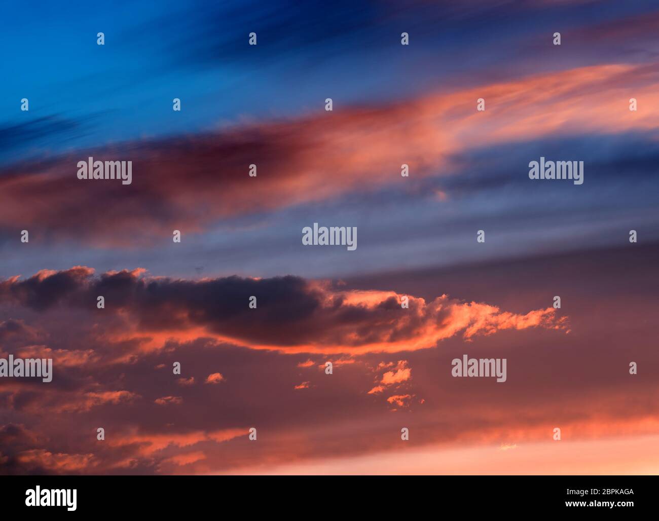 Pinky orange sunset hi-res stock photography and images - Alamy