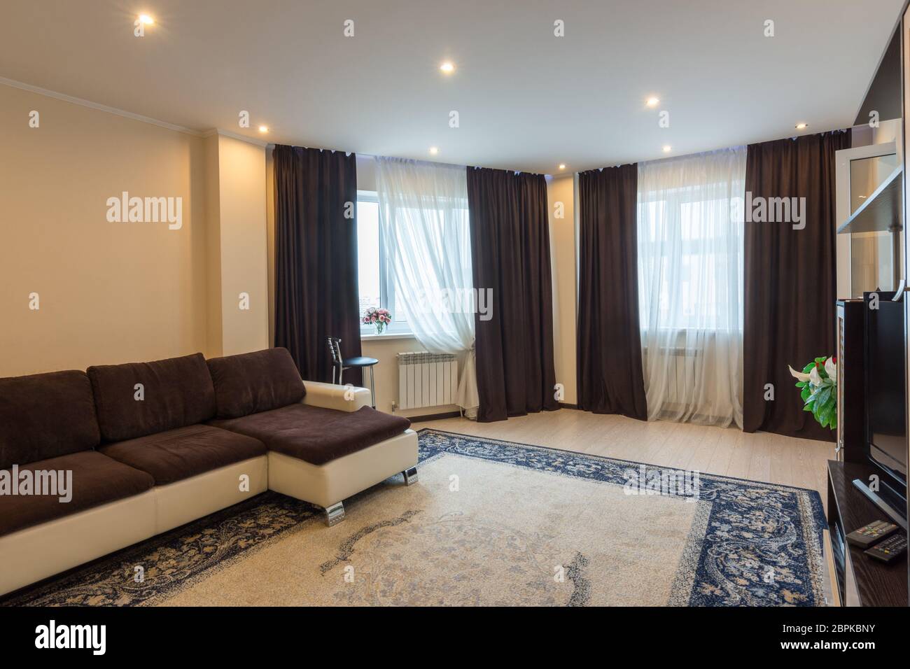 Interior of a spacious modern hall Stock Photo - Alamy