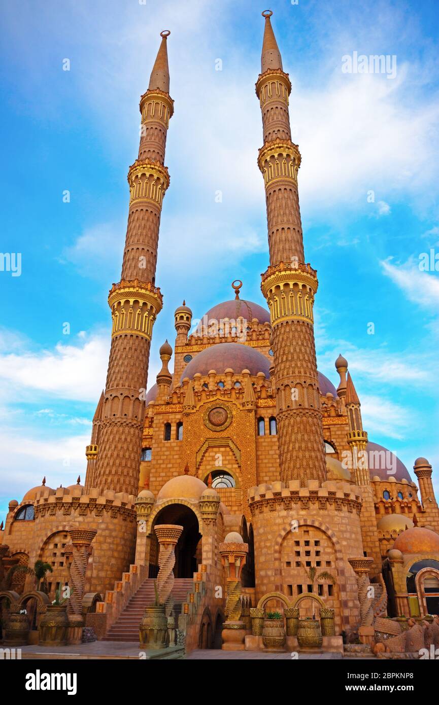 View of the El Sahaba Mosque in Sharm Ash Sheikh Stock Photo - Alamy