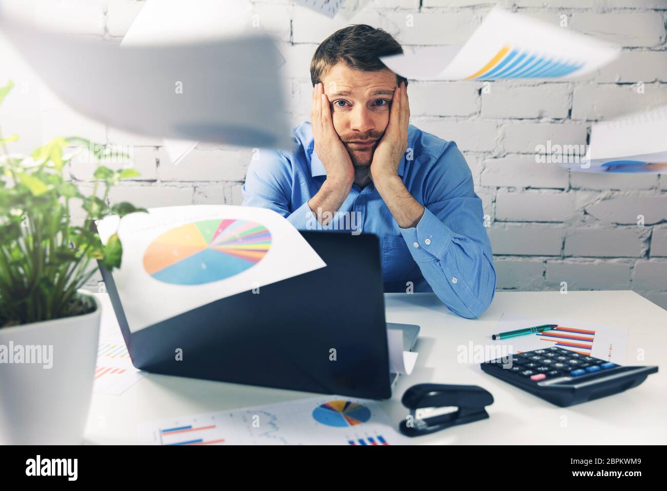 Exhausted office worker hi-res stock photography and images - Alamy
