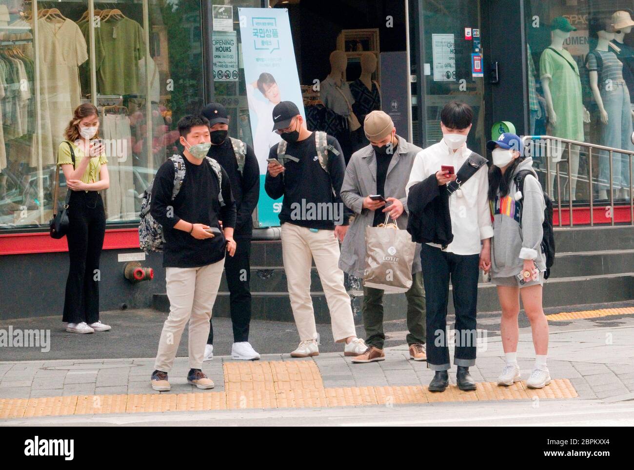 Hongik University Area, May 14, 2020 : The streets in Hongik University ...