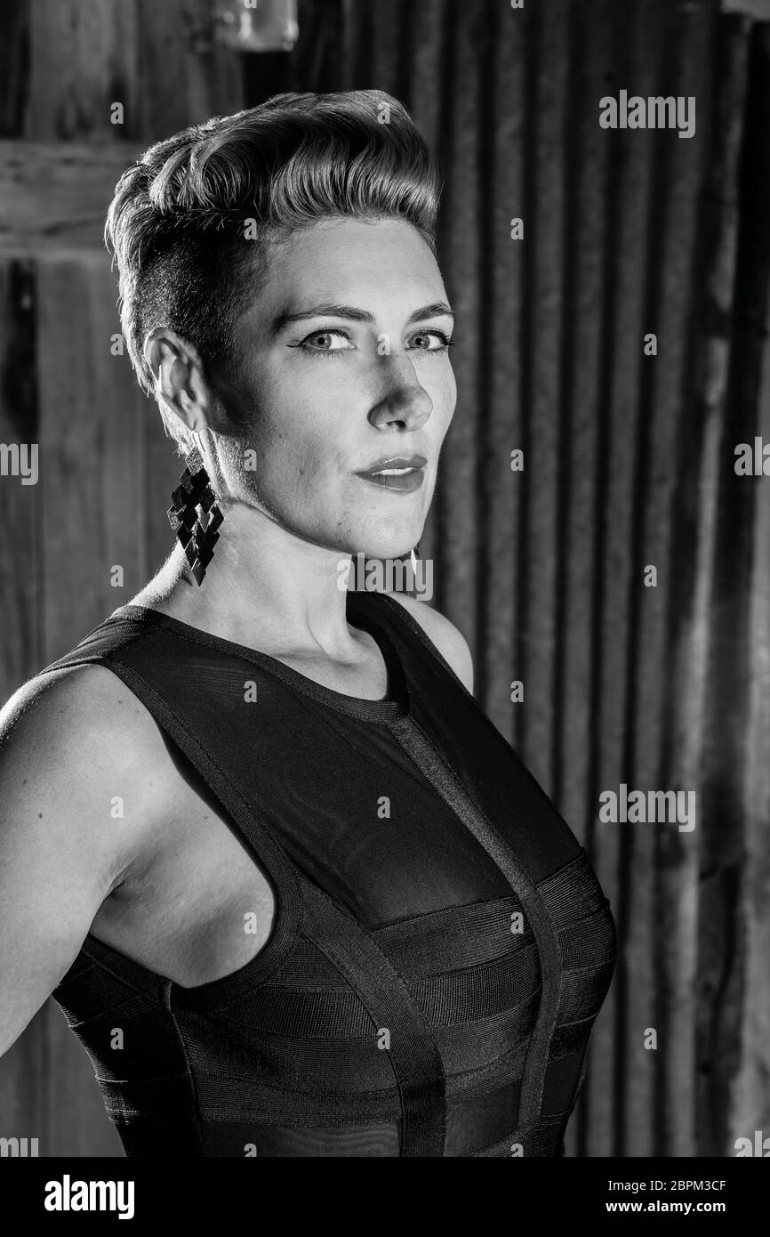 Femme noir hi-res stock photography and images - Alamy