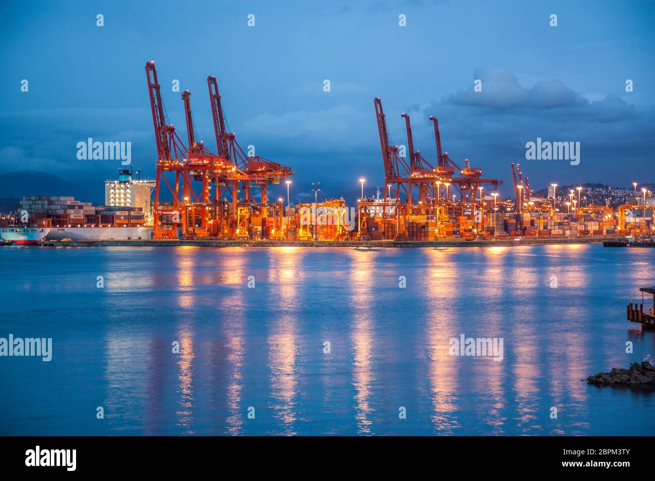 Cargo wharf hi-res stock photography and images - Alamy