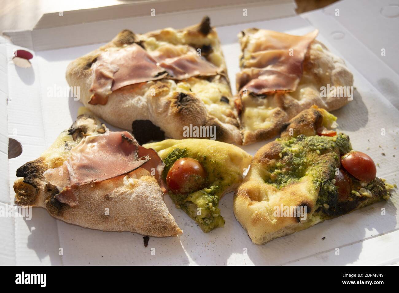roman pinsa a typical roman kind of pizza Stock Photo - Alamy