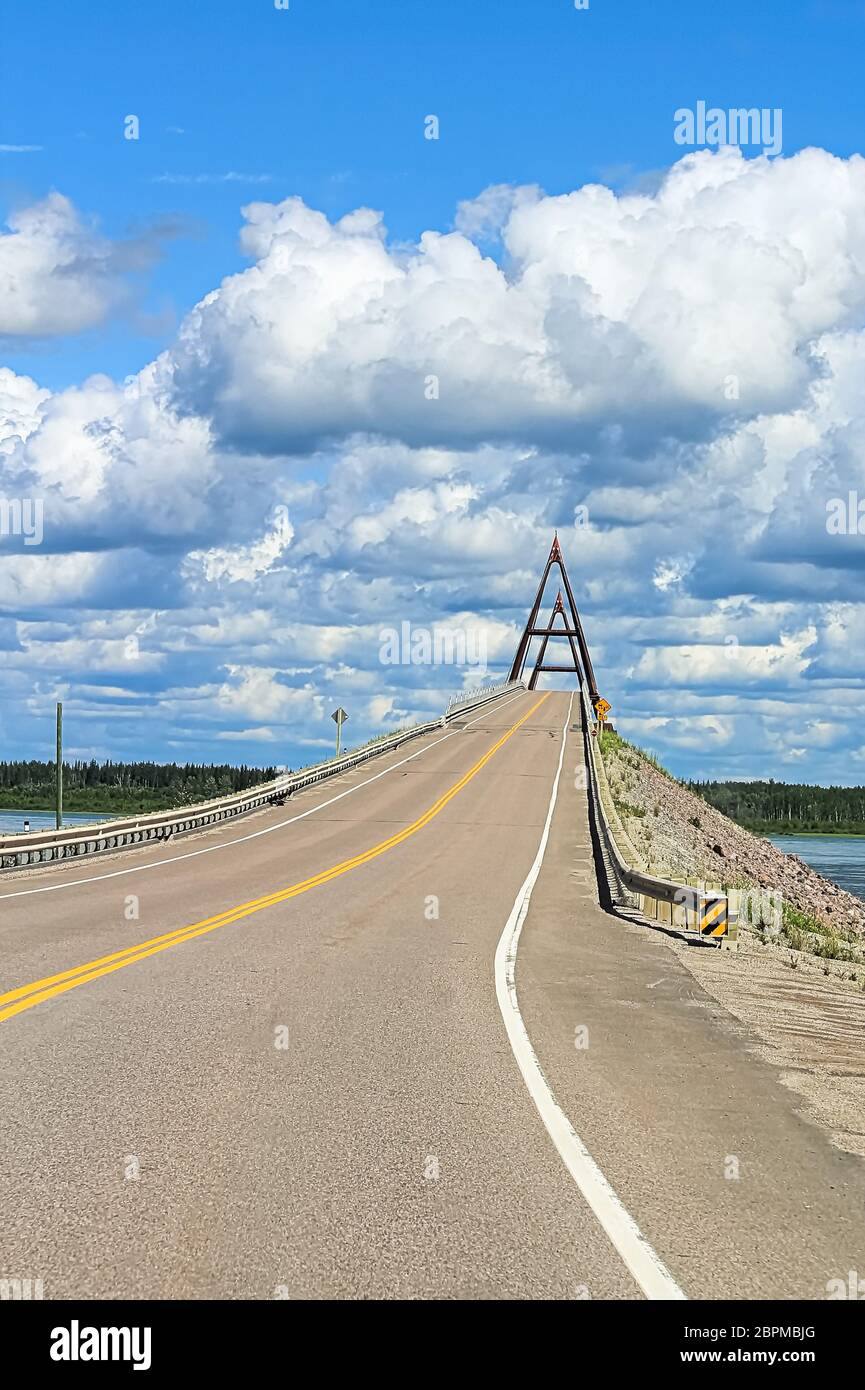 The deh cho bridge hi-res stock photography and images - Alamy